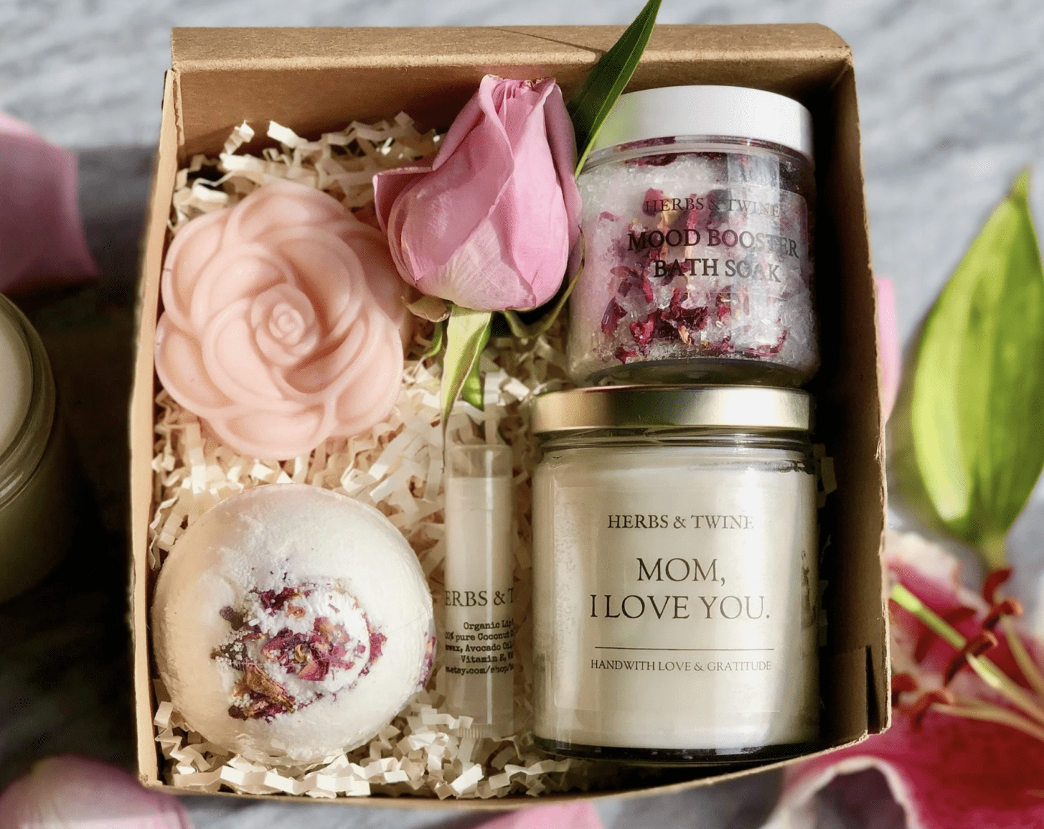 10 Etsy Gift Boxes for Mom She'll Adore | The Basic Housewife